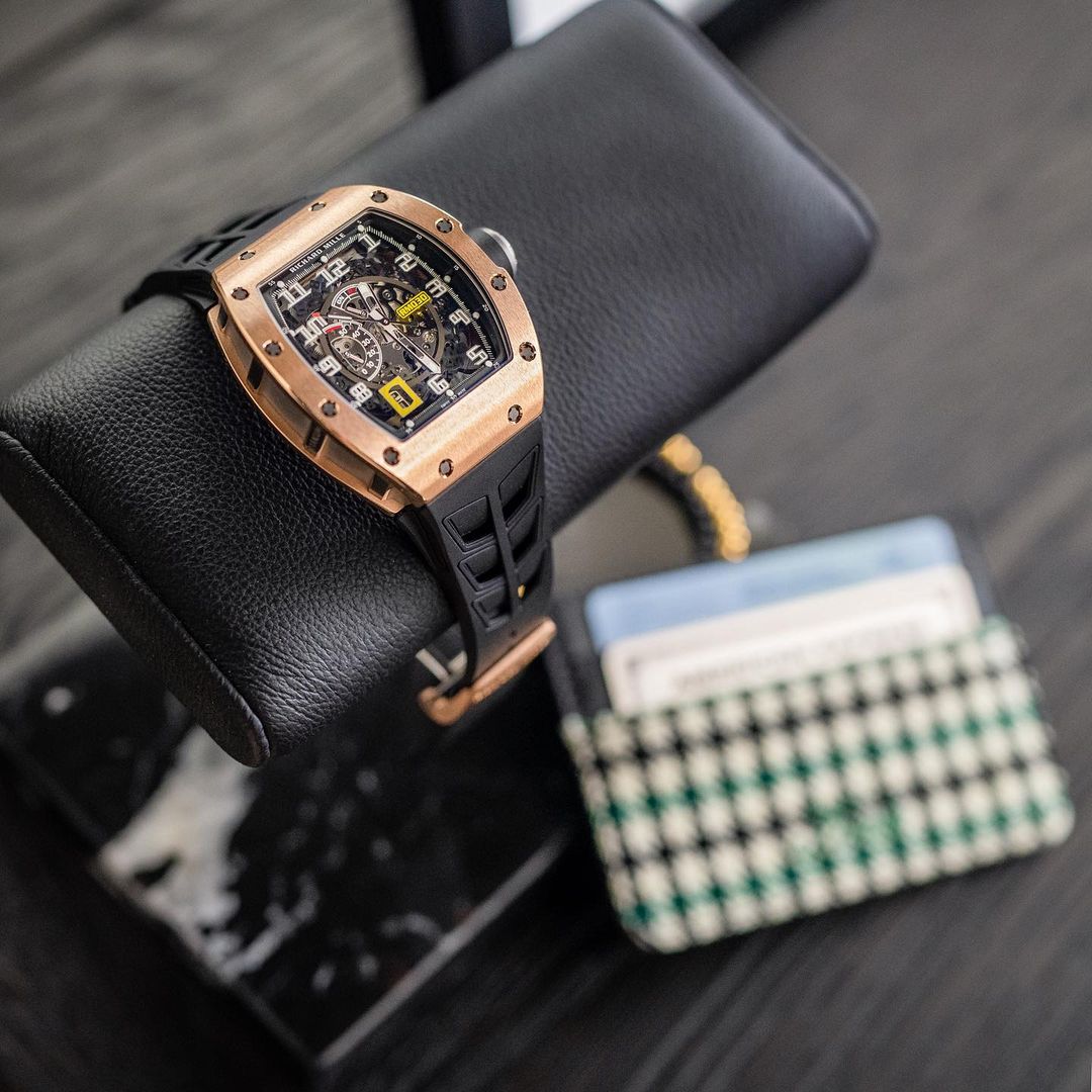 Watch stands - Display your watch in style - The Watch Stand